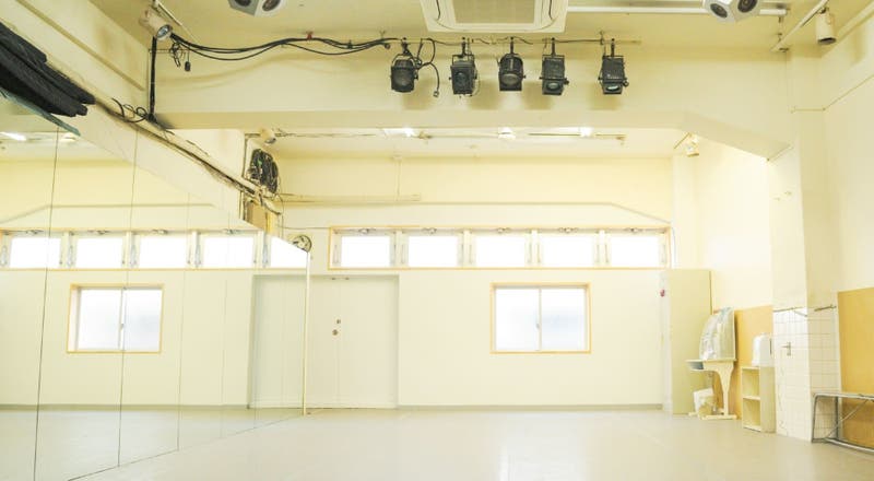 ダンス、バレエ、ヨガ、演劇、アクション等に最適!!　撮影も可能です！