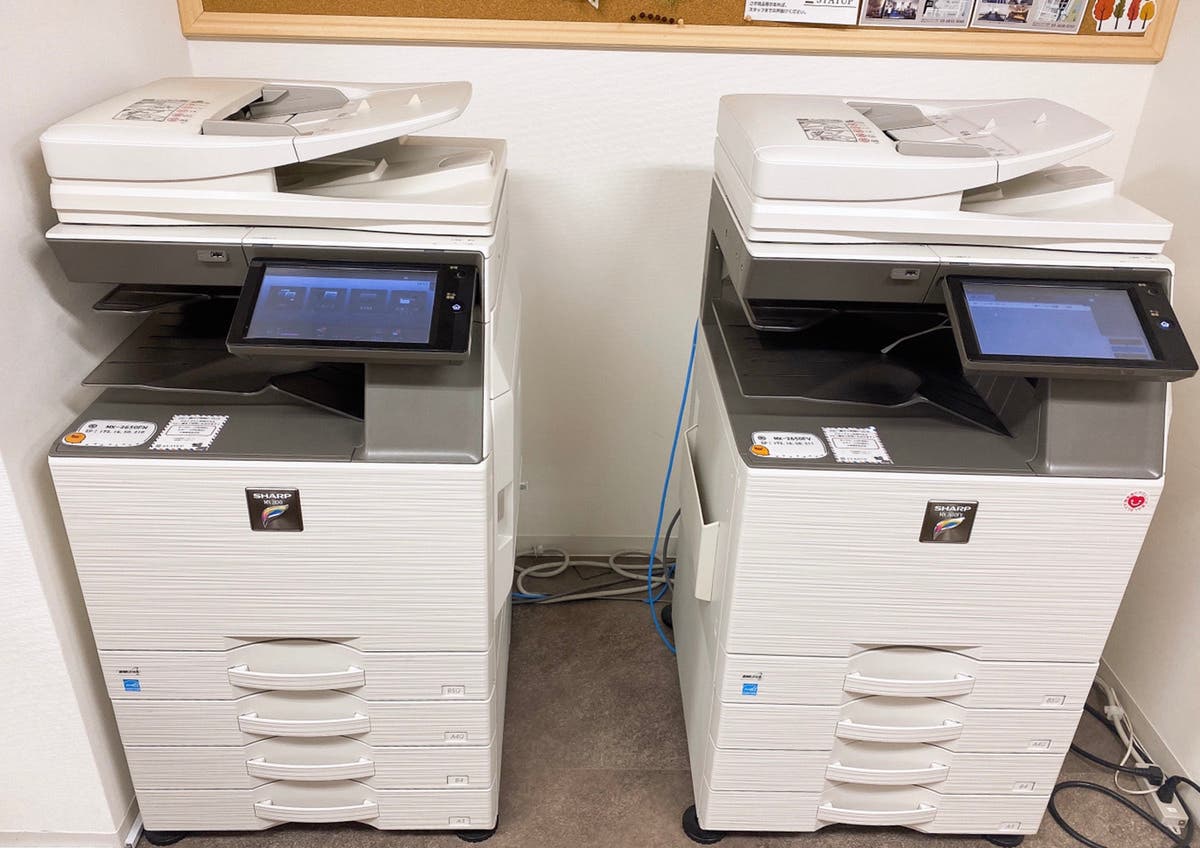 横浜駅徒歩6分！4名会議室　高速wifi/40インチモニター完備　テレワークや会議等で是非！【STAYUP横浜】の写真11