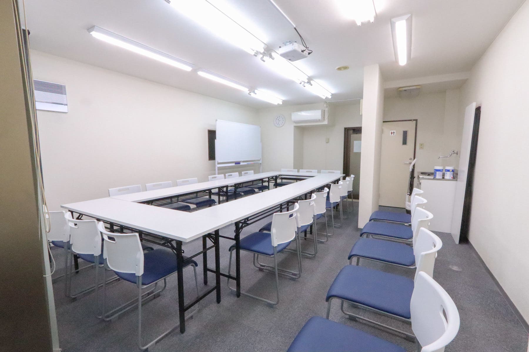 【大崎駅2分！ゲートシティ大崎向かい！】土足可！プロジェクター・ホワイトボード・WiFi完備！ふれあい貸し会議室 大崎No42の写真12