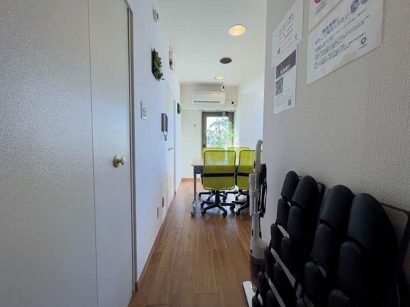 ⭐多摩センター駅1分！地域最短！14名利用可！⭐55型モニタ/光回線/WiFi/FireTV/施術台全無料！の写真9