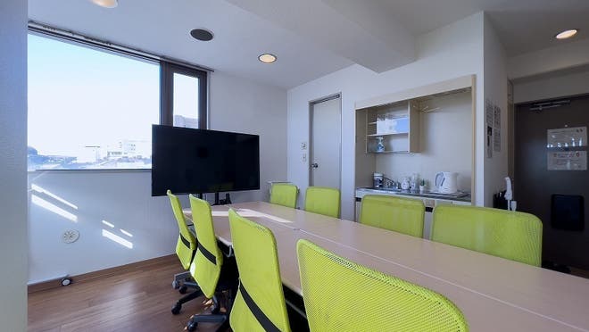 ⭐多摩センター駅1分!地域最短!14名利用可!⭐55型モニタ/光回線/WiFi/FireTV/施術台全無料!の写真3