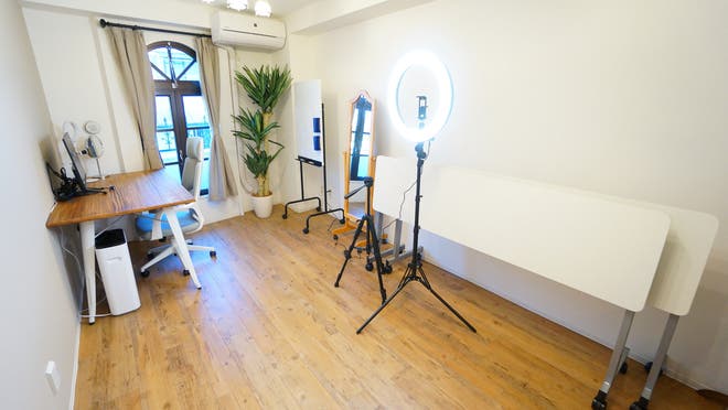 <鶴見駅前スペースLand410>完全個室✨24時間営業!モニター/光回線!撮影/動画配信の写真5