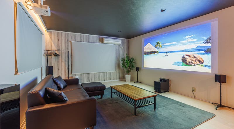【平塚駅徒歩2分】プレミアムスペース湘南 (THEATER ROOM 01)☆★防音設備完備♪映画鑑賞、楽器練習等にどうぞ♪