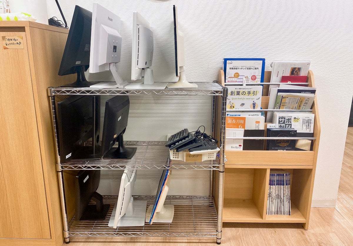 横浜駅徒歩6分！4名会議室　高速wifi/40インチモニター完備　テレワークや会議等で是非！【STAYUP横浜】の写真10