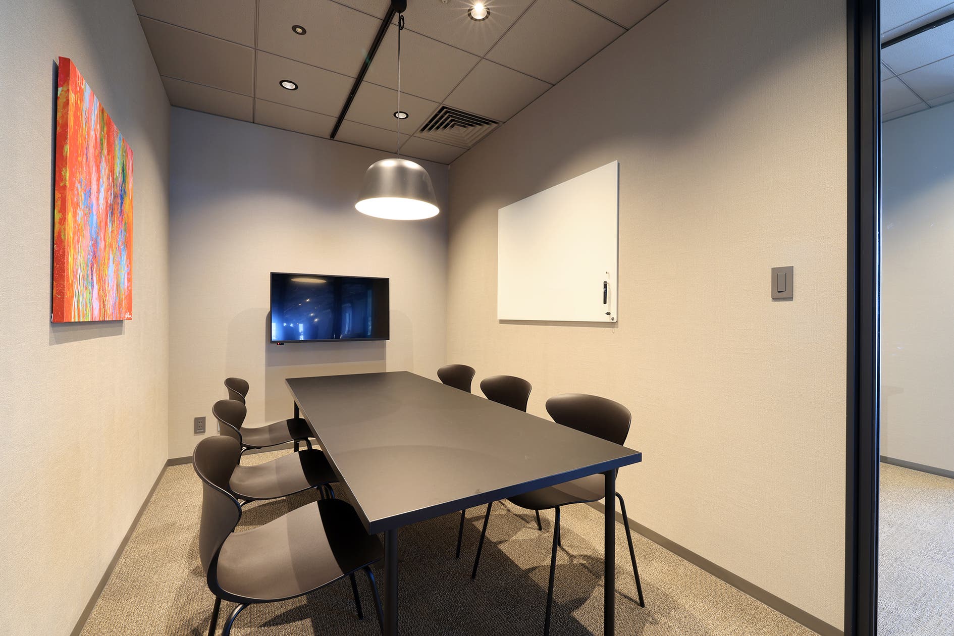 阪急神戸三宮駅ビル直結のビジネス交流拠点　ANCHOR KOBE 会議室の写真2