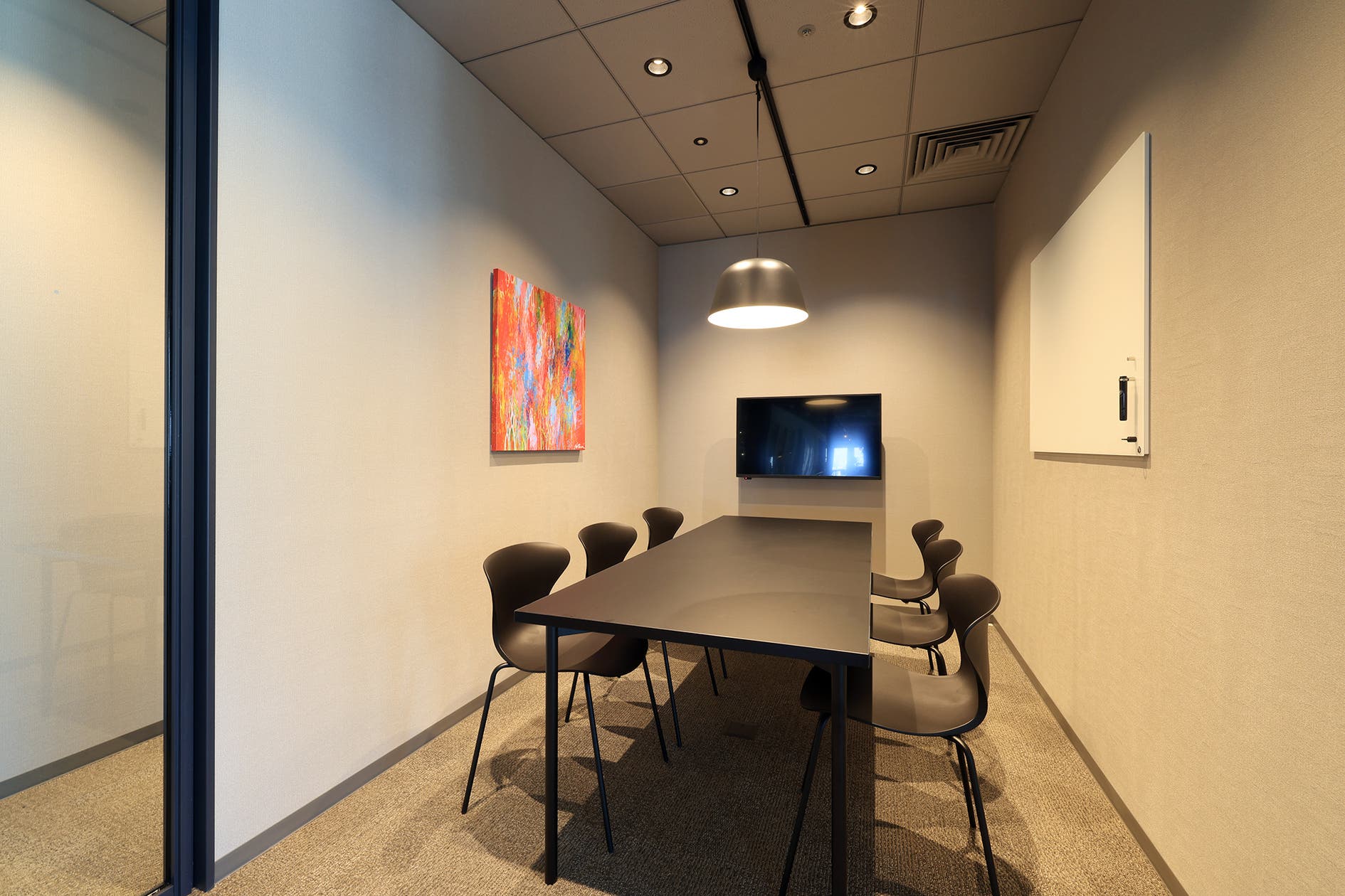 阪急神戸三宮駅ビル直結のビジネス交流拠点　ANCHOR KOBE 会議室の写真3