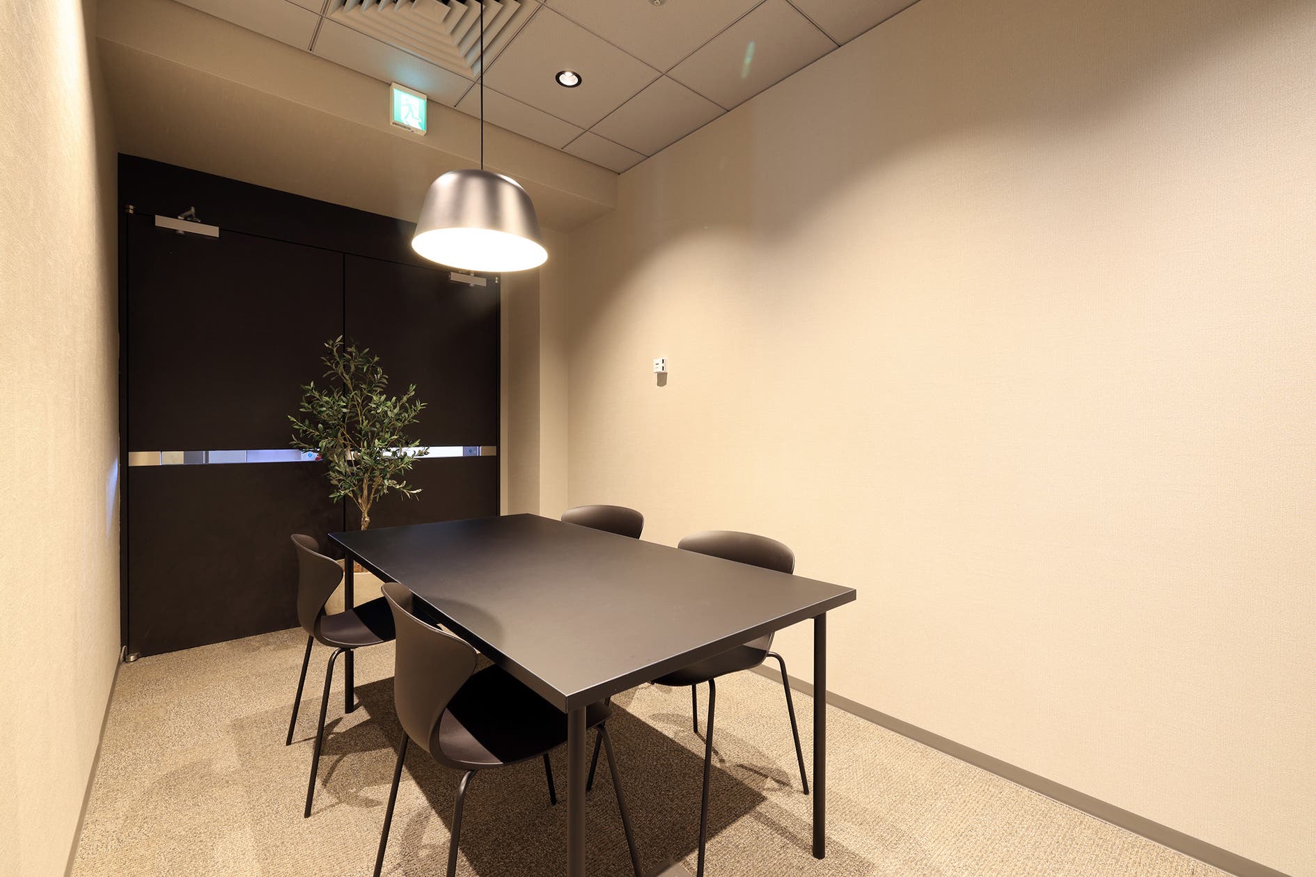 阪急神戸三宮駅ビル直結のビジネス交流拠点　ANCHOR KOBE 会議室の写真4