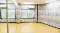 24時間営業!梅田中崎町地域最安値で当日予約可能のレンタルダンススタジオです。完全個室の全面鏡張でダンス練習ができます!の写真2