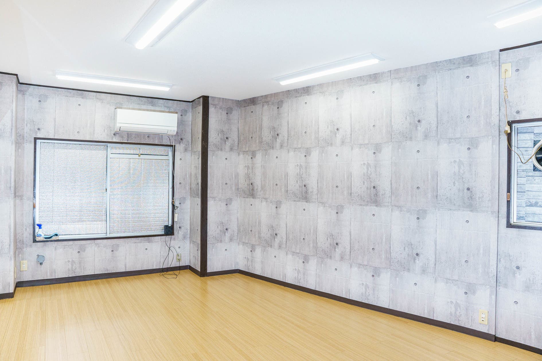 24時間営業！梅田中崎町地域最安値で当日予約可能のレンタルダンススタジオです。完全個室の全面鏡張でダンス練習ができます！の写真5