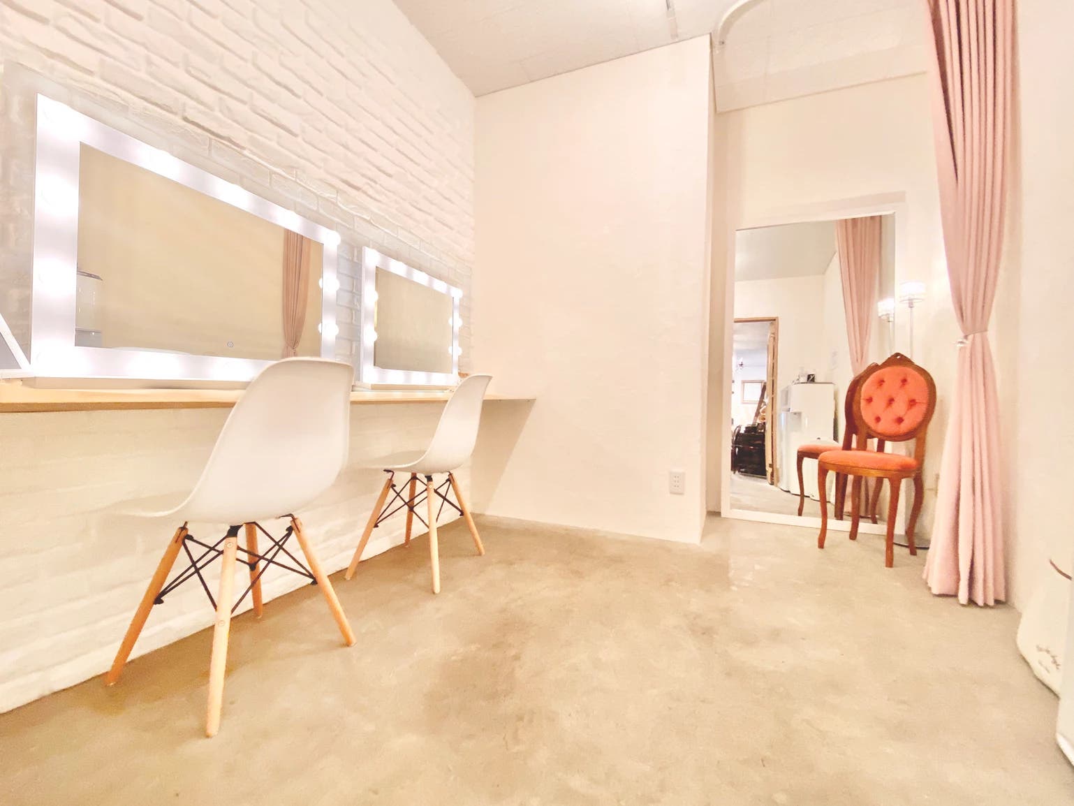 【Studio Art8】ペット可！駅から徒歩5分の撮影スタジオ！機材レンタル無料・一部屋で数パターン撮影可能！の写真17