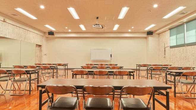 【2022年1月新規OPEN】沖縄/那覇市/識名 ダンスやヨガのレッスン、会議、セミナー、映画鑑賞、イベントなどに最適!の写真3