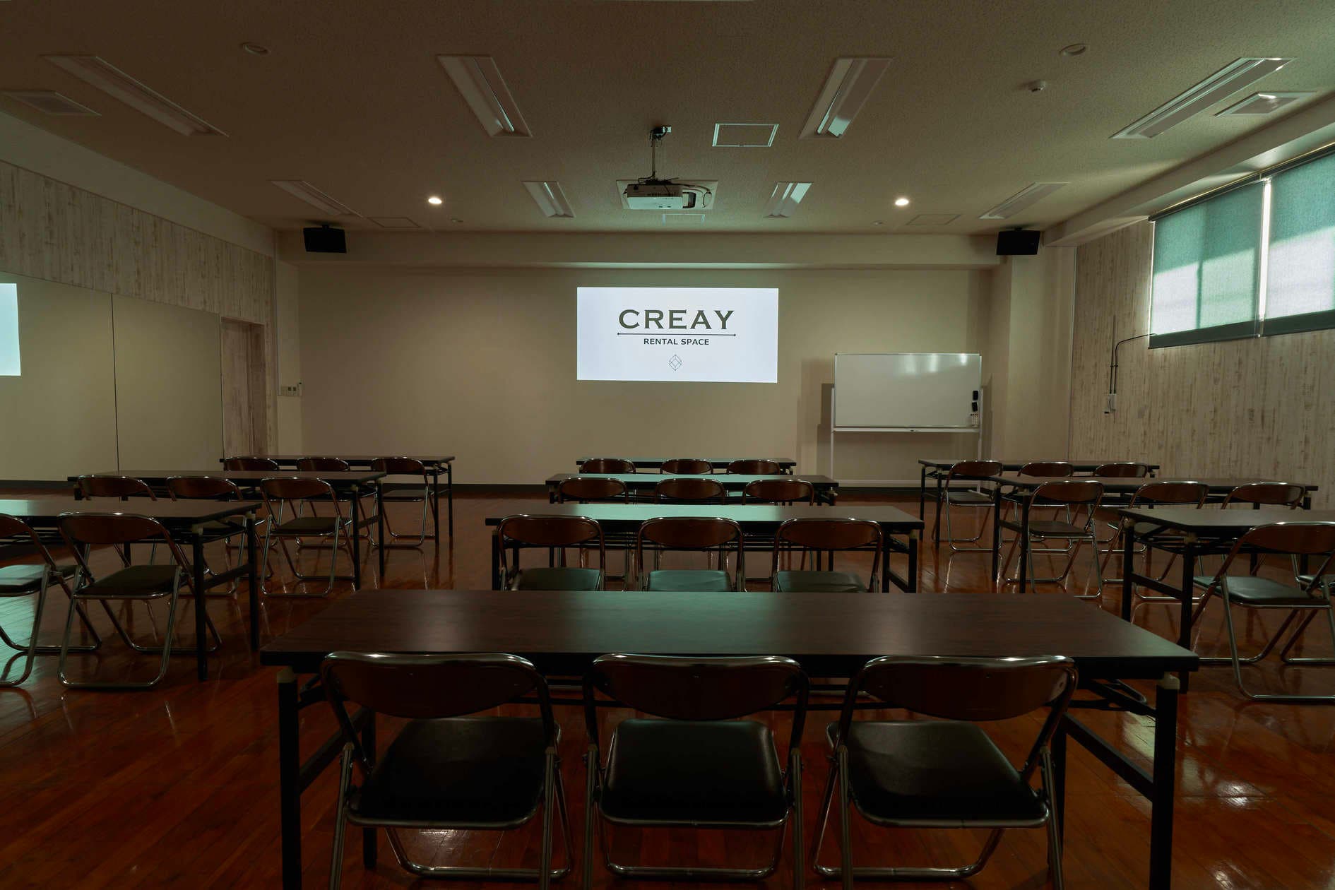 【2022年1月新規OPEN】沖縄/那覇市/識名　ダンスやヨガのレッスン、会議、セミナー、映画鑑賞、イベントなどに最適！の写真7