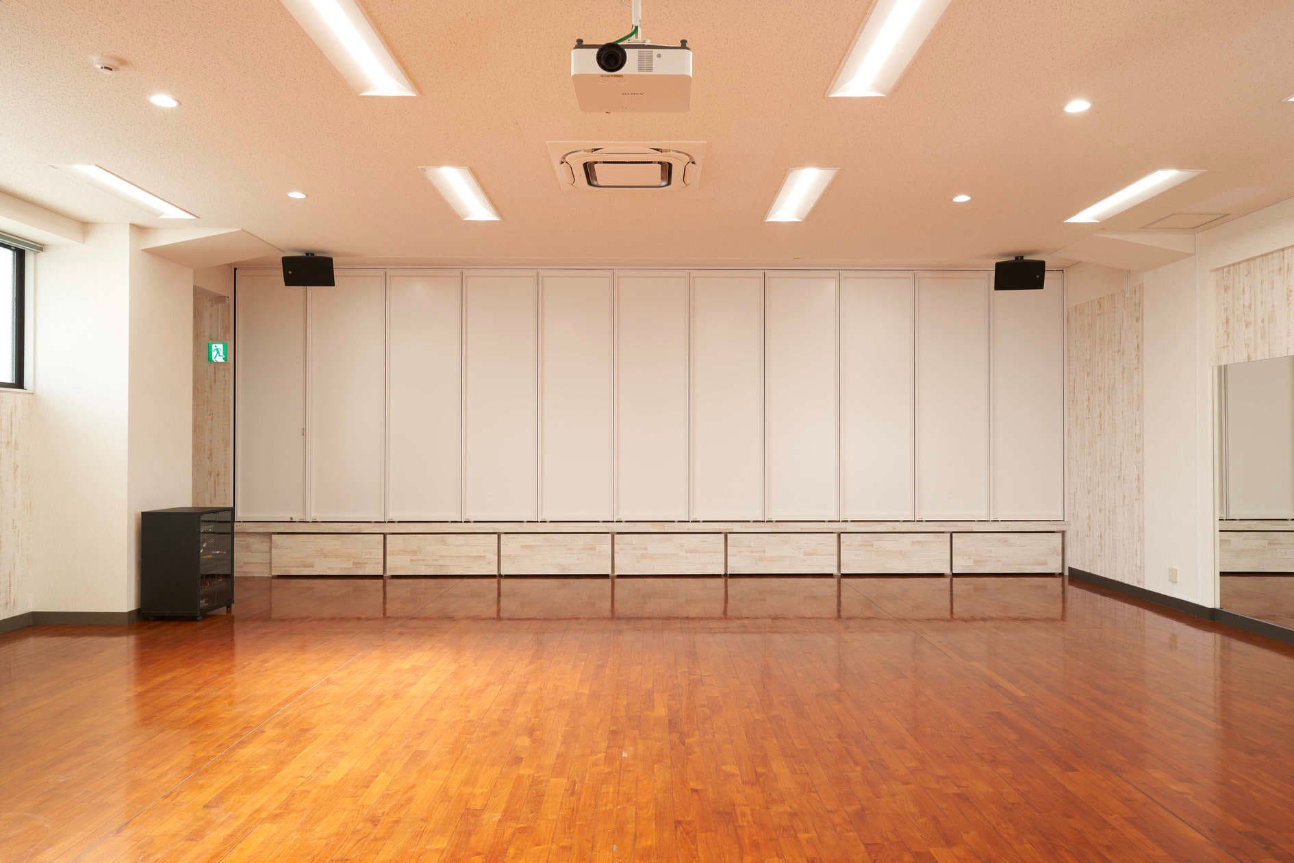 【2022年1月新規OPEN】沖縄/那覇市/識名　ダンスやヨガのレッスン、会議、セミナー、映画鑑賞、イベントなどに最適！の写真11