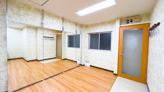 ⭐多摩センター駅徒歩4分!ジャンプOK!ダンス、ヨガ、演劇、レッスン、マッサージ、会議等の写真1