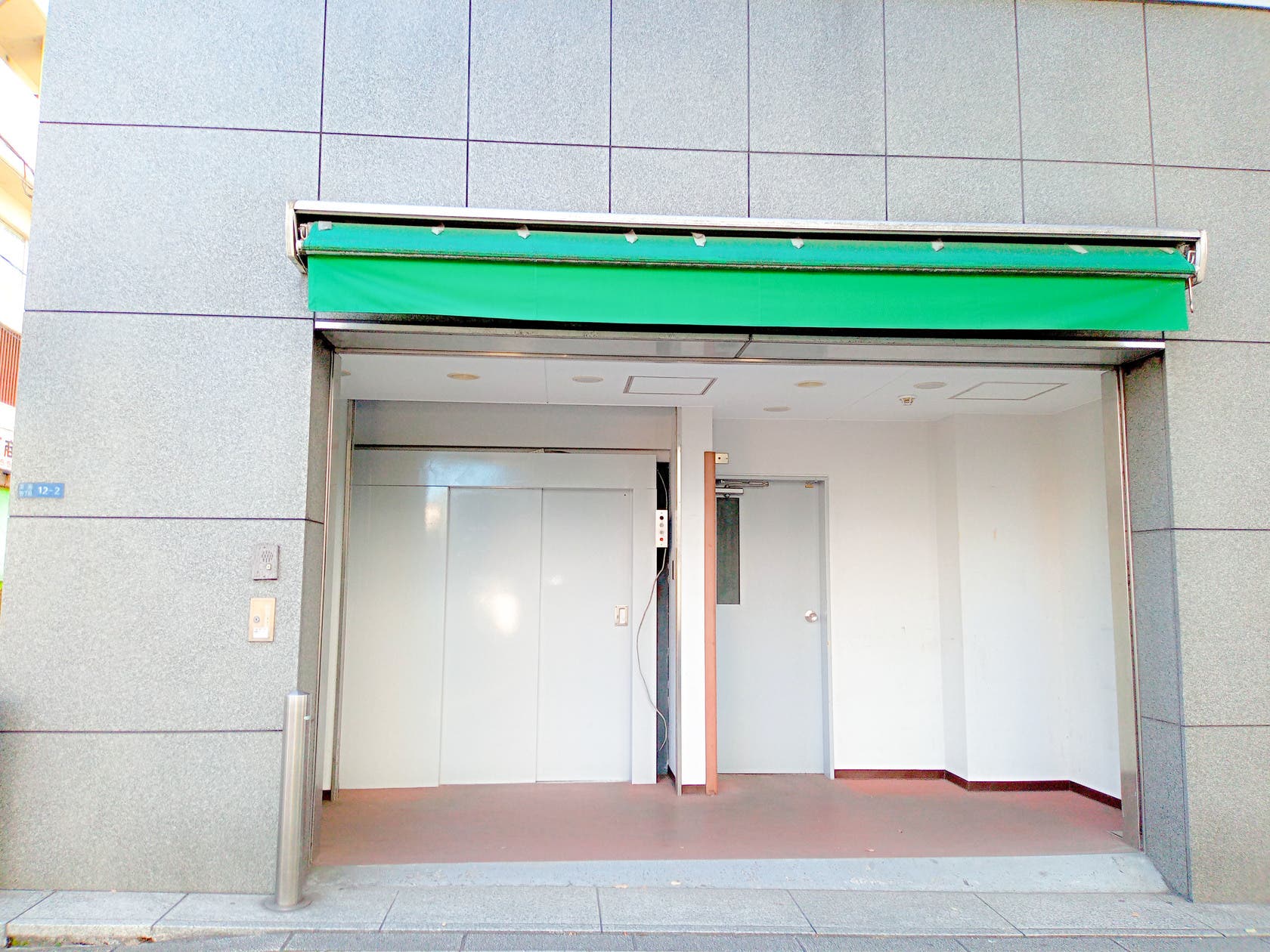 築地駅徒歩3分の1階路面店舗の写真2