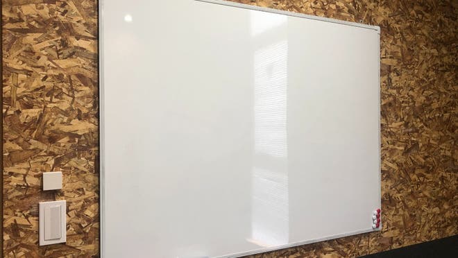 【BIZcomfort志木】東武東上線 志木駅から徒歩1分!ホワイトボード付き5名用会議室の写真3