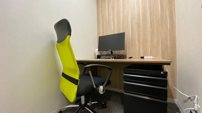 ブース19【 池袋駅 4分】オプション料金0円で設備・備品使い放題♪完全個室★無料WiFi、駅近!清掃・消毒で衛生面も安心♥の写真1