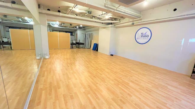 日ノ出町・桜木町!45㎡の広々スタジオ☆早朝ヨガや夜遅くのダンス練習に♪『横浜ストレッチスタジオ』の写真2