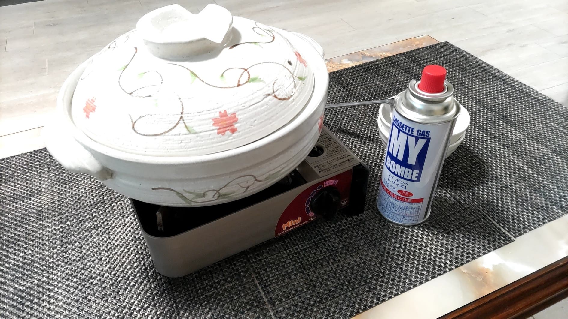 土鍋セット（代えのカセットボンベ付き）の画像1