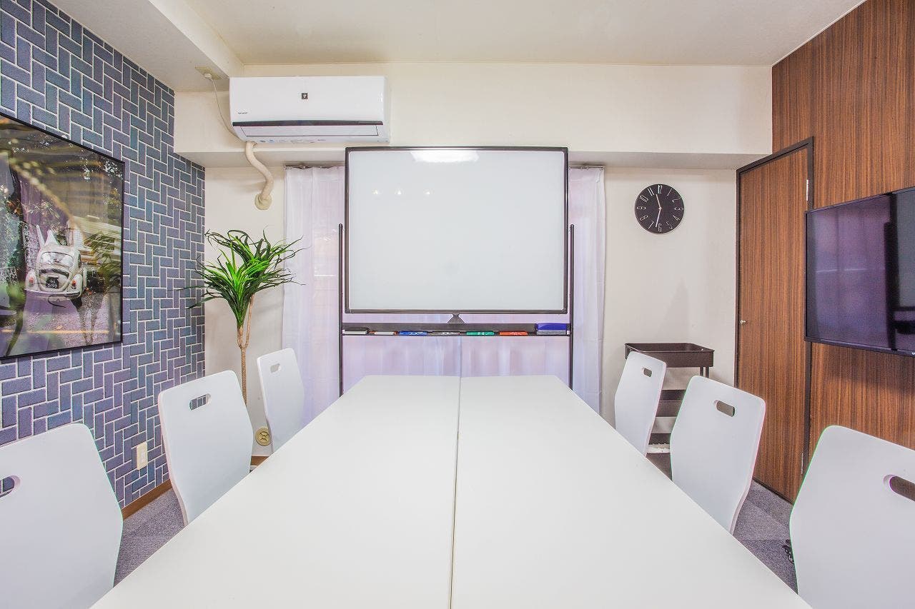 【ブックマークキャンペーン中！１時間ワンコイン】WiFi・モニター・ホワイトボード・スピーカー無料！ふれあい貸し会議室 伏見Aの写真5