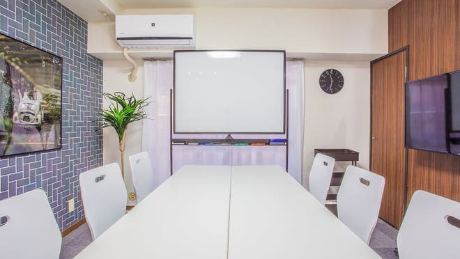 【ブックマークキャンペーン中!1時間ワンコイン】WiFi・モニター・ホワイトボード・スピーカー無料!ふれあい貸し会議室 伏見Aの写真5