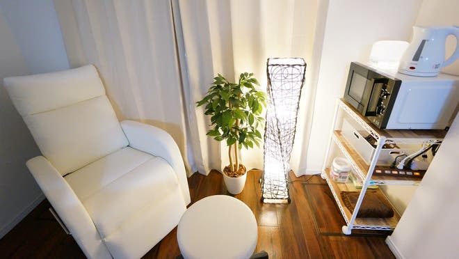 期間限定550円!<関内ワーク&サロンスペース402>リクライニングチェア/モニター/Wi-Fiあり!テレワーク/ネイルの写真6