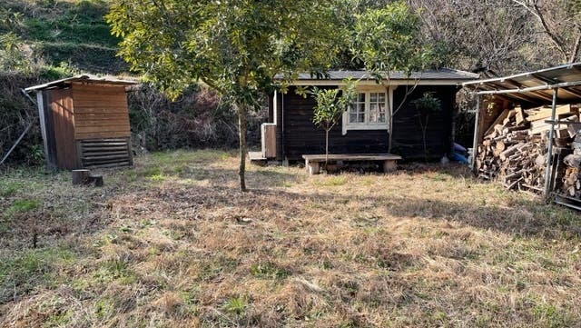 【周囲にきがねなし!】綺麗な小川と山々に抱かれる。癒やしあふれ、心身デトックスできるマルチスペース!の写真2