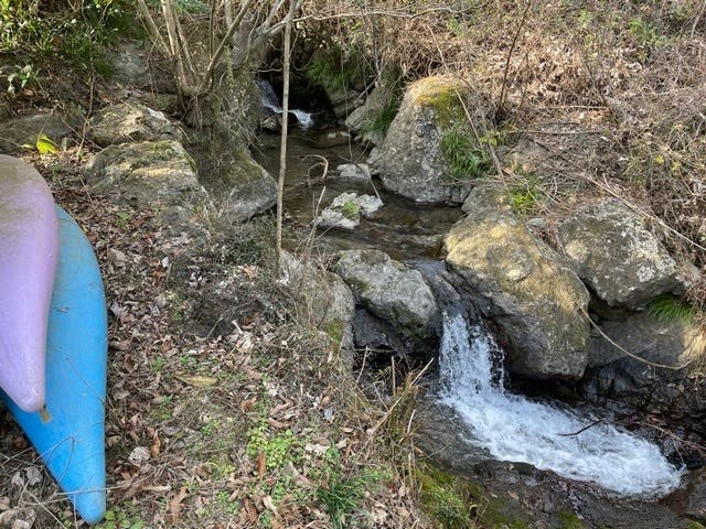 【周囲にきがねなし！】綺麗な小川と山々に抱かれる。癒やしあふれ、心身デトックスできるマルチスペース！の写真6