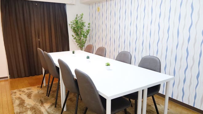 【FRIENDS新宿】新宿駅徒歩1分!会議、撮影、ボードゲーム、などで利用可能!WIFI、プロジェクター等無料!光回線の写真1