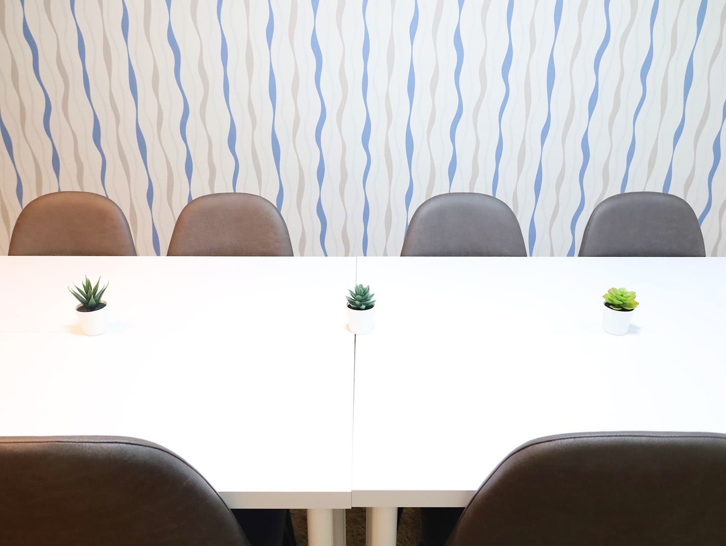 【FRIENDS新宿】新宿駅徒歩１分！会議、撮影、ボードゲーム、などで利用可能！WIFI、プロジェクター等無料！光回線の写真6