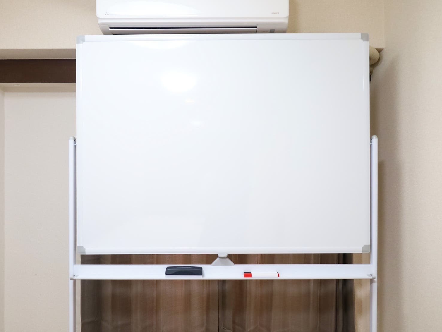 【FRIENDS新宿】新宿駅徒歩１分！会議、撮影、ボードゲーム、などで利用可能！WIFI、プロジェクター等無料！光回線の写真11