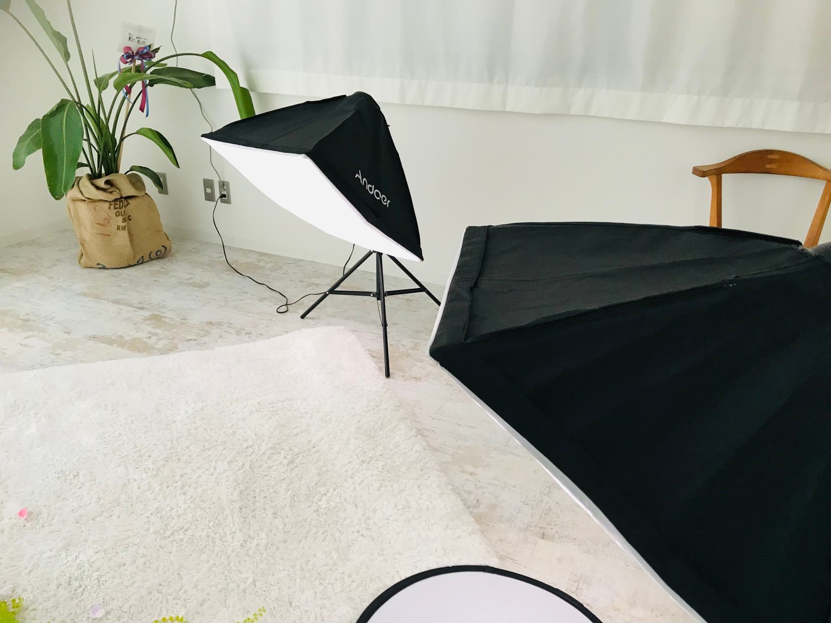 撮影場所に最適！！北摂・箕面のレンタルフォトブース。東側・南側から入る自然光で午後からも撮影OK!!　wifi完備。の写真9