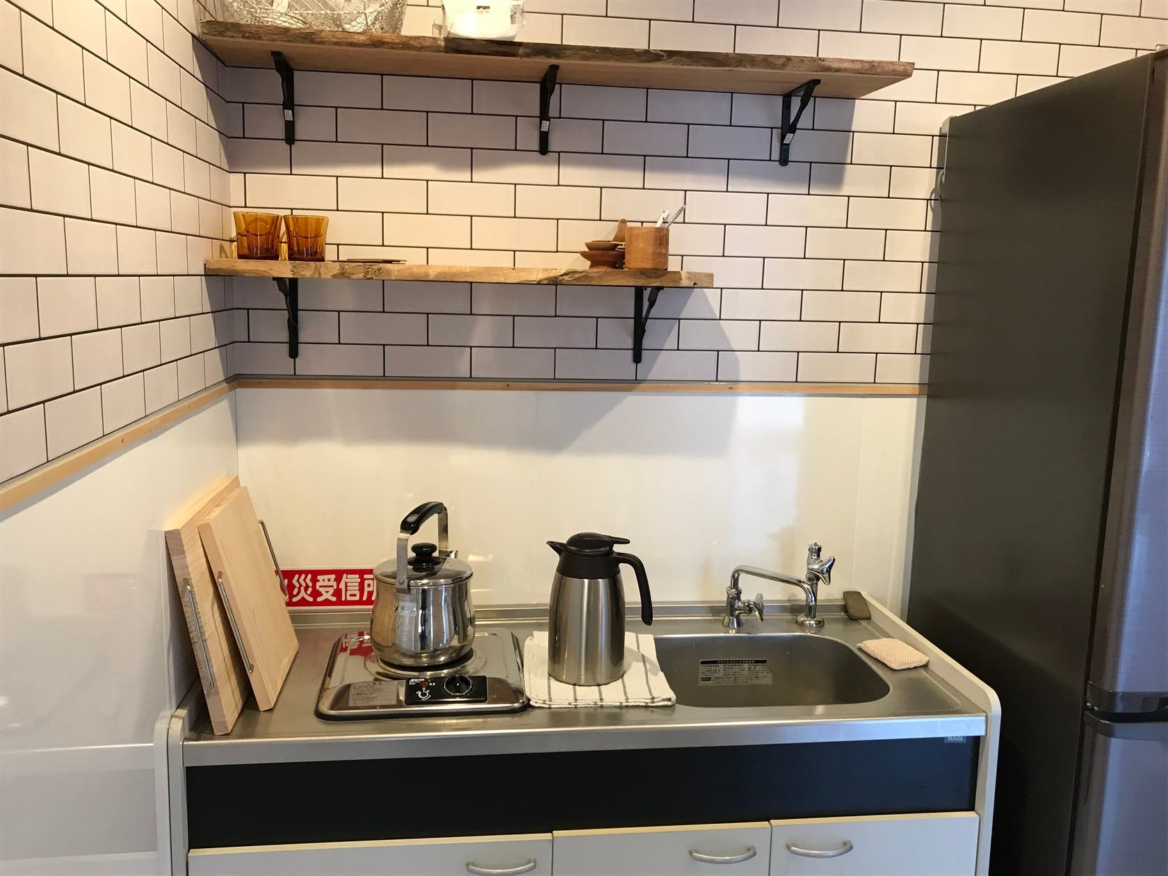 撮影場所に最適！！北摂・箕面のレンタルフォトブース。東側・南側から入る自然光で午後からも撮影OK!!　wifi完備。の写真18