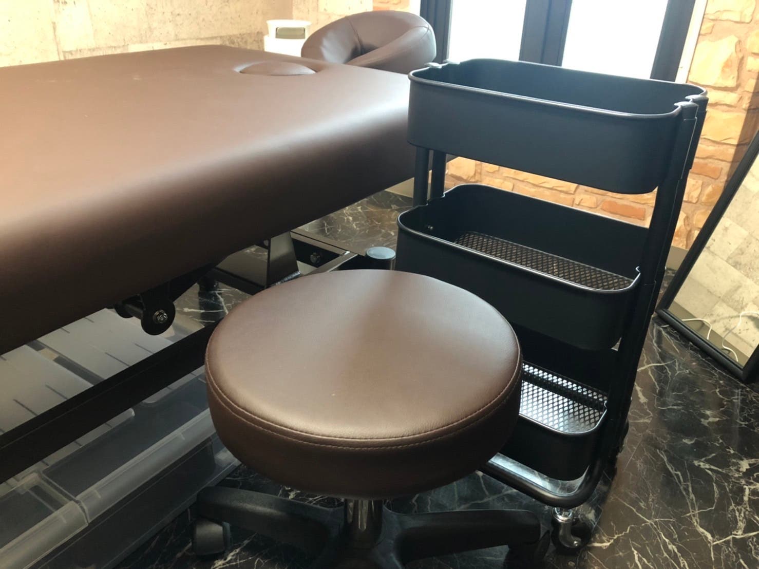 【707号店】【鶴見駅1分】落ち着いた空間 完全個室レンタルサロン【整体、エステ、マッサージ、ネイル、テレワーク】の写真10