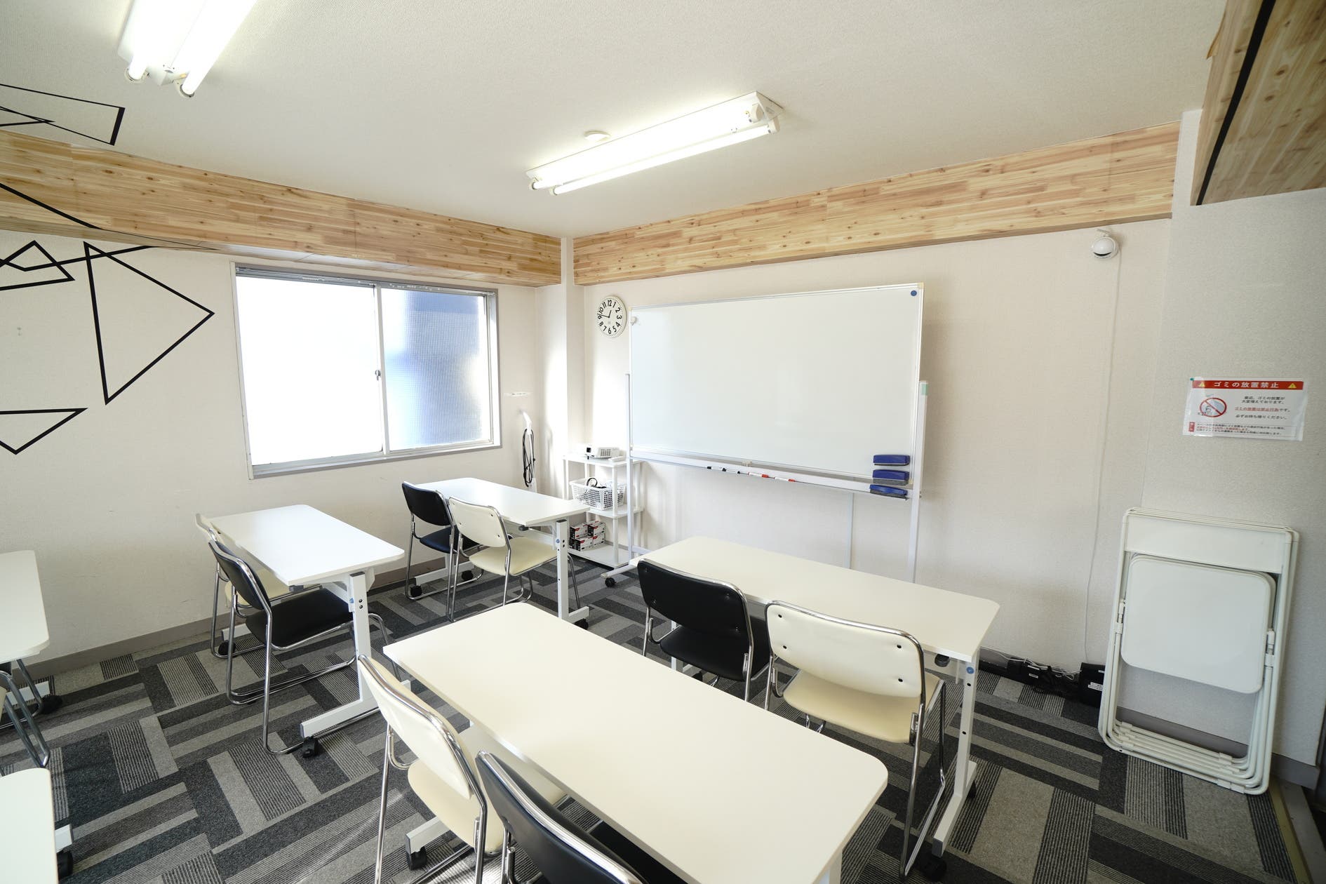 ＜シトリン会議室＞東急プラザ渋谷,渋谷サクラステージ側！セミナー/勉強会/会議にオススメな明るい16名収容のお部屋⭐Wi-Fiの写真9