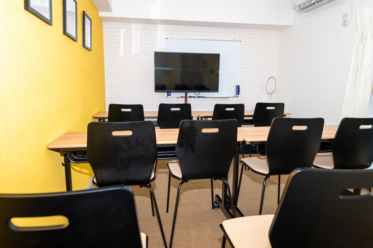 完全個室・Wi-Fiあり【岡山駅徒歩３分】きれいなスペースで快適なテレワーク・会議ができる！の写真6