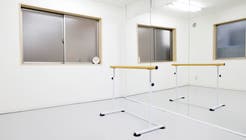 【阿佐ヶ谷で24時間営業!】お芝居の稽古・ダンスができる/2.0m x 3.2mの大型鏡の写真2