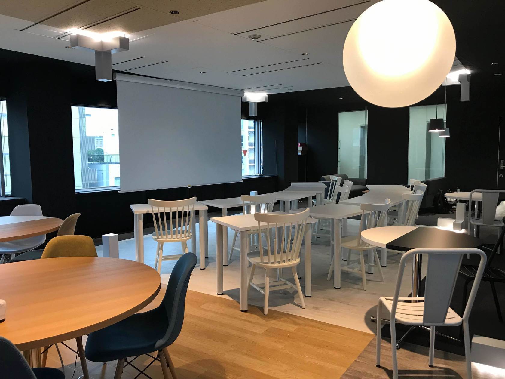 京急電鉄による運営！成長支援も受けられ、事業共創を加速させる施設です。の写真14