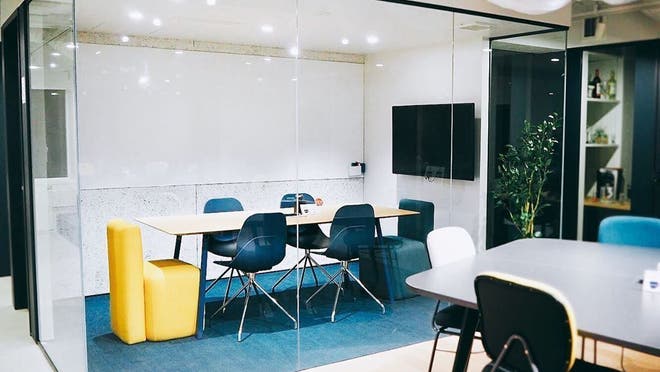 《六本木ヒルズすぐ》5名個室オフィス◆コワーキングスペース◆Wi-fi・電源・ホワイトボード・完全個室 テレワークに最適の写真10