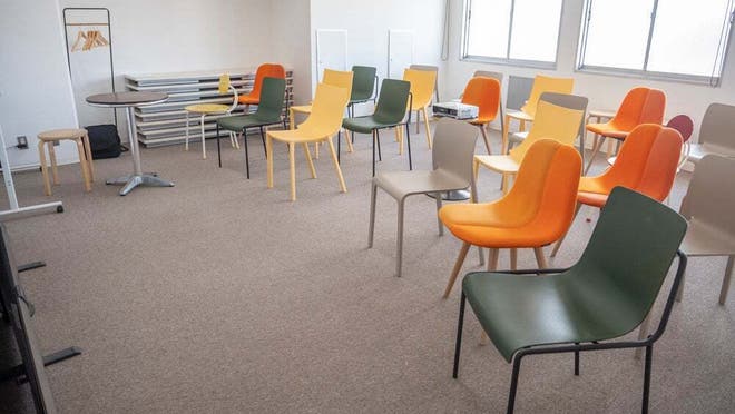 【上野エリア・入谷駅1分】リモート会議設備のあるオシャレな会議室の写真2