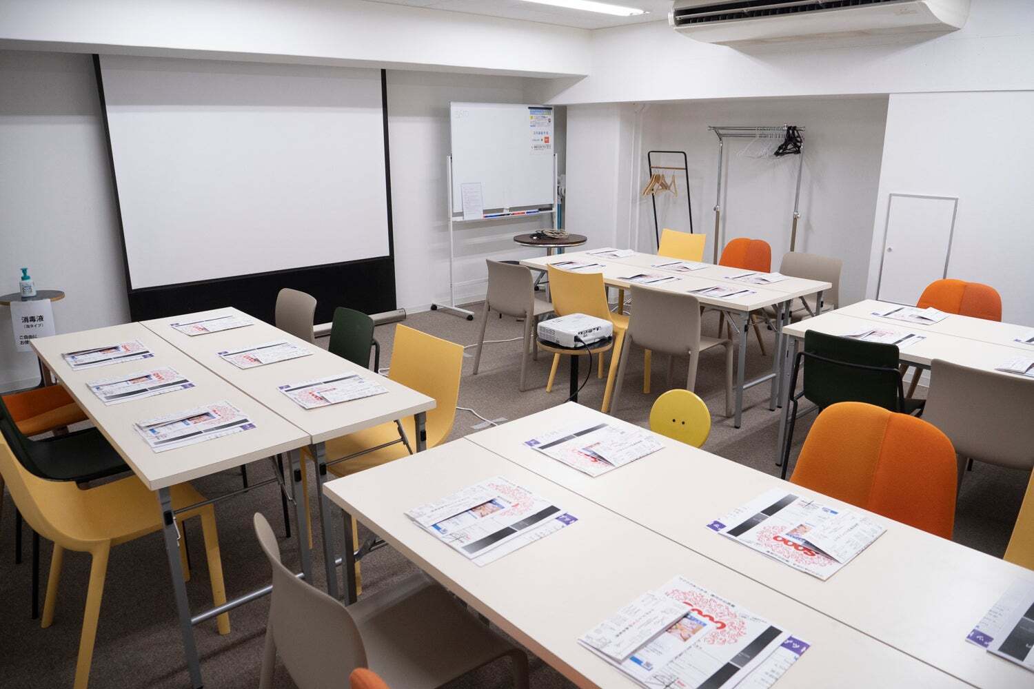 【上野エリア・入谷駅1分】リモート会議設備のあるオシャレな会議室の写真4