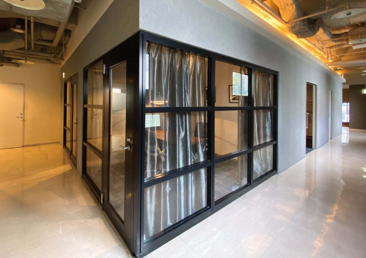 【コンファレンス札幌 - 「MeetingRoom A」】マンハッタンスタイルの洗練された会議室　テレワーク・Web会議にの写真4