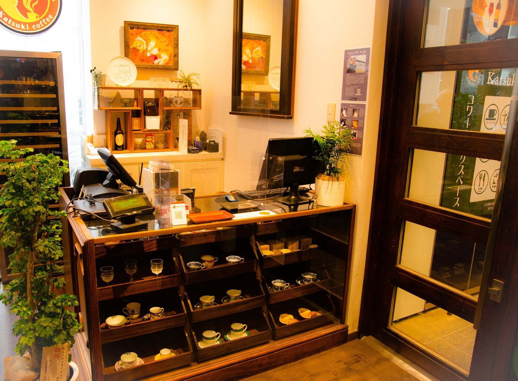 【Katsuki Cafe 銀座店会議室】中央通り銀座7丁目交差点徒歩1分！着席6名利用可/Wi-Fi・電源・ホワイトボード完備の写真5