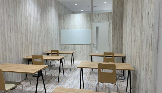 【JR町田駅直結】勉強カフェ町田マルイスタジオ内ミーティングルームの写真1