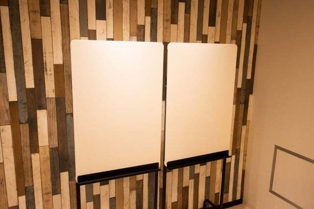 京橋駅3分、東京駅8分の非常に便利な立地です。 2022年1月にリニューアル。 なお、本会議室の土足でのご利用はご遠慮ください。の写真4