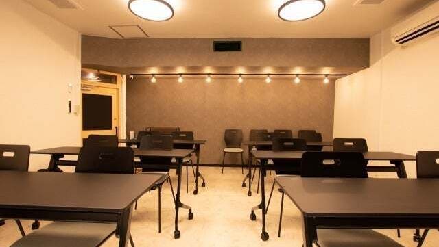 京橋駅3分、東京駅8分の非常に便利な立地です。 2022年1月にリニューアル。 なお、本会議室の土足でのご利用はご遠慮ください。の写真9