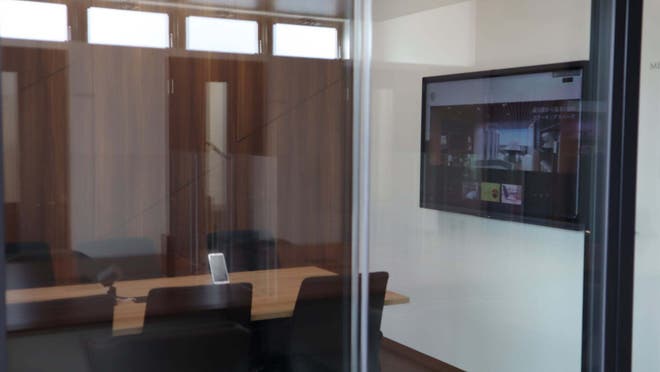 シェアスペースGAKUYAミーティングルーム / 6名まで利用可能 / 光回線 / 電子ホワイトボード利用可!の写真4