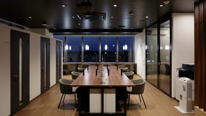 シェアスペースGAKUYAミーティングルーム / 6名まで利用可能 / 光回線 / 電子ホワイトボード利用可!の写真12