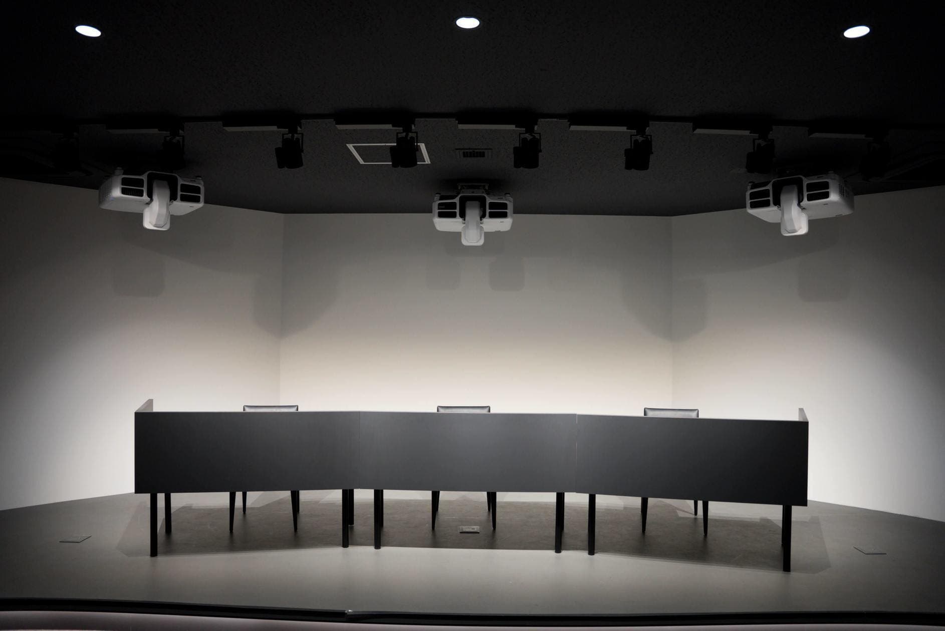 【浜松町駅徒歩6分】オンライン/オフライン同時配信可能なハイブリッドスタジオの写真6