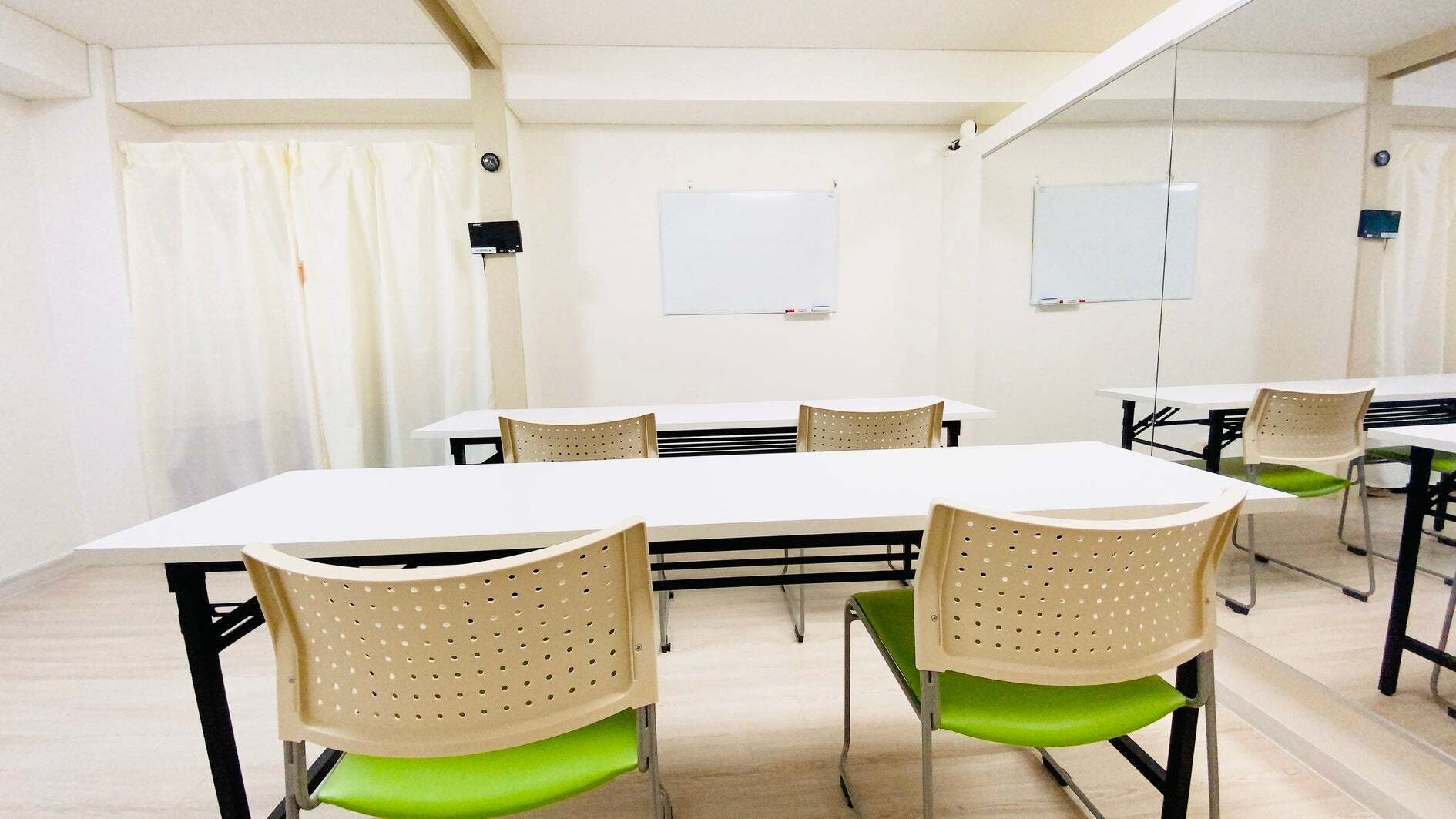 《会議室Bee》長堀橋90秒！高速Wi-Fi、6人までの会議や研修、面接、作業、リモートワークなどに！の写真17